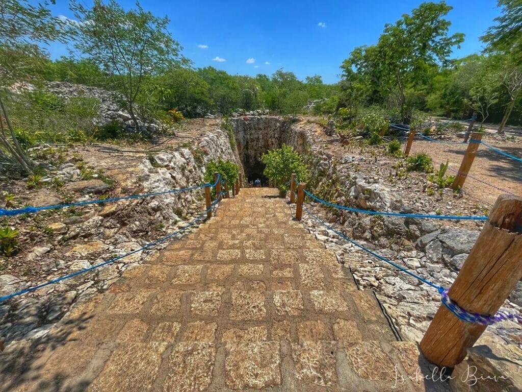 How to visit the Cenote Santa Barbara in Homun Yucatan